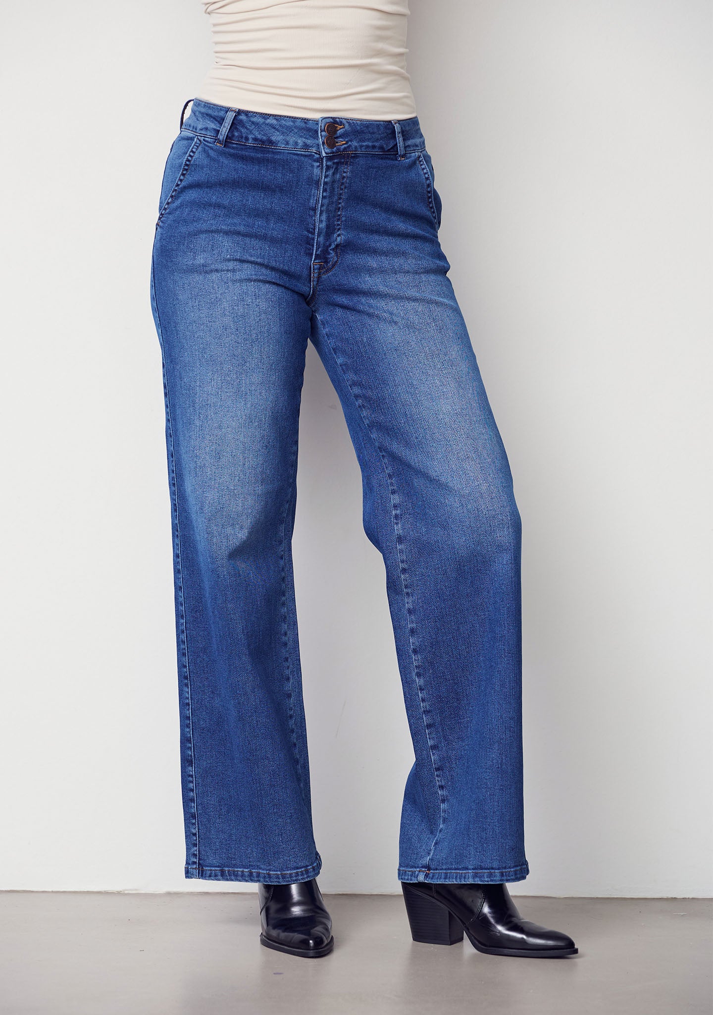 Jeans til damer | Fine jeans i flotte designs – Isayshop.se
